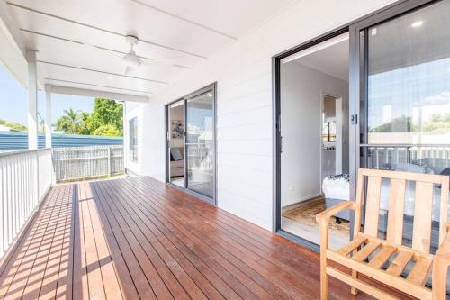 'Redcliffe Retreat' Moreton Bay Coastal Cottage - Brisbane