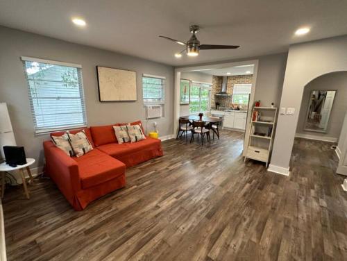 Elegant 1 Bdr Montrose-bologna@the Italian Plaza - Houston, TX