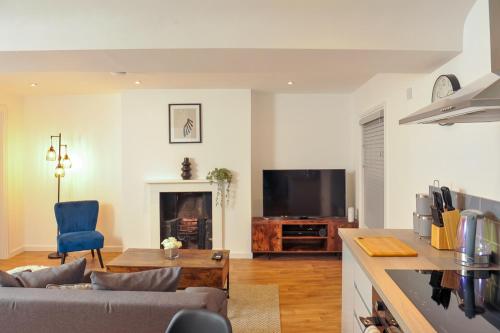 Select Sa - Queens Terrace - Reading