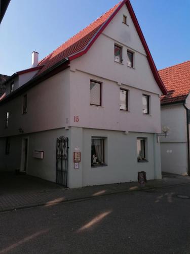 Großes Gastezimmer Mit Kuhlschrank - Ludwigsburg