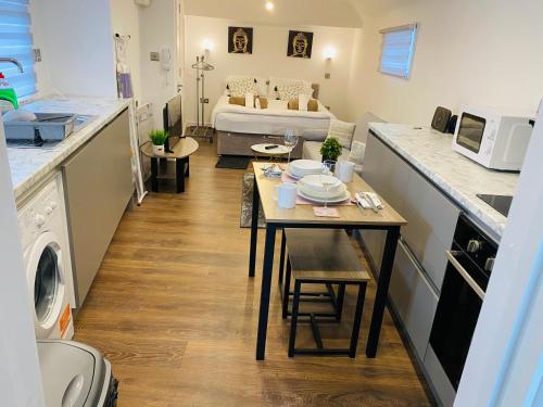 Buckinghamshire Elegant Studio - Aylesbury
