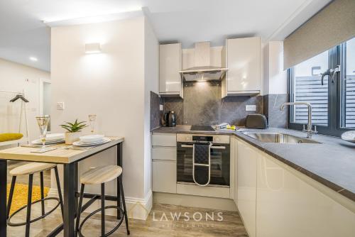 1br Apartment, Walk To Shops And Windsor Castle - Berkshire
