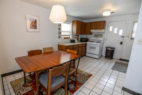 Southwest Charming Apartment - Amazing View - Heinz Field (Acrisure Stadium)