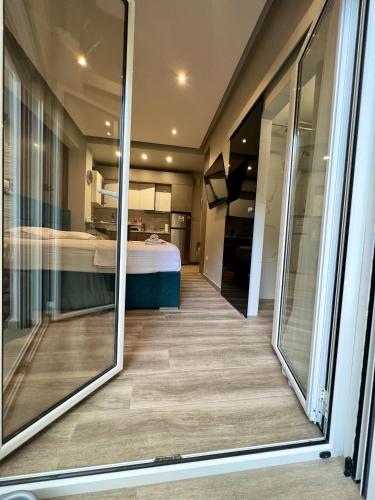 Emerald Lux Apartment - Athens