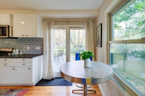 Ann Arbor Home W/ Deck, 2 Mi To Michigan Stadium! - 安娜堡