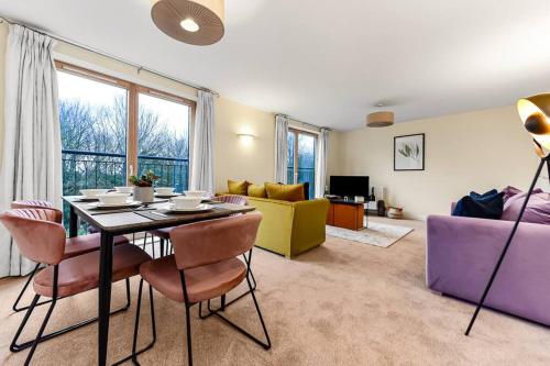 City Retreat With Free Parking And Walking Distance From City Centre - Milton Keynes
