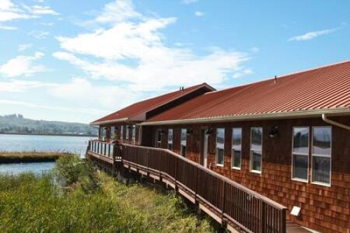 2br Astoria Escape Surrounded By Water Views - Fort Stevens State Park, Hammond