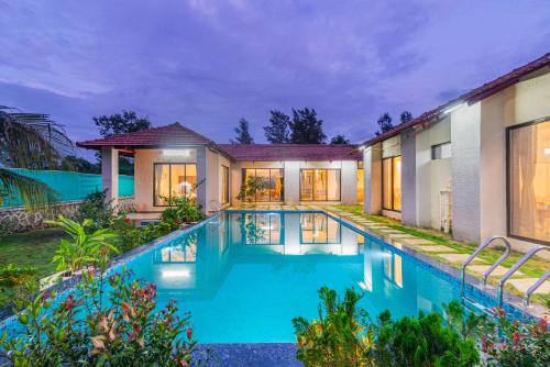 Saffronstays Mangi Ferra - Karjat