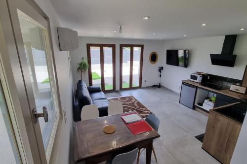 Spacieux T3 Neuf Au Calme Proche Toutes Commodites - Chambéry