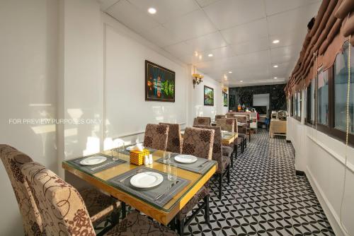 Silk Castle Hotel & Spa - Hà Nội
