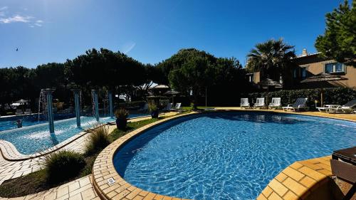 Bicos 7 - Shared Pool - 6 Guests - Albufeira - Albufeira