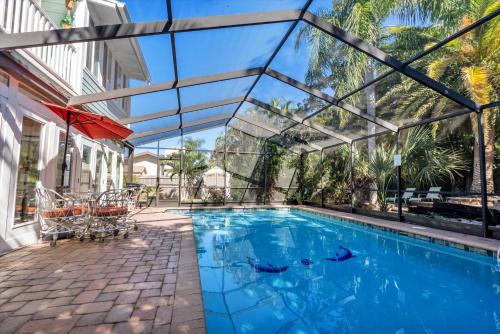 Sleep 18 Heated Pool Tiki 5 Min To Beach Kayak - クリアウォーター, FL