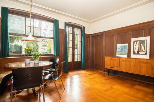 Beautiful Villa In The Heart Of Basel - Bâle