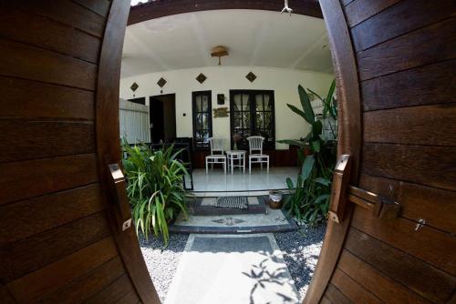 Jepun Villas 08 - One Bedroom With 3 Beds And Kitchen - Uluwatu