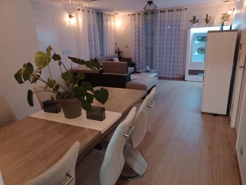 Room 2 Clim Tv Breakfast Inclus - Nevers