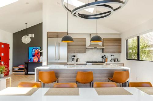Exceptional Hilltop View Villa - Diamond Heights - San Francisco