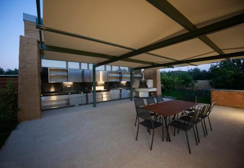 Conte Marino Villas, a Design Boutique Hotel Platanias, Greece