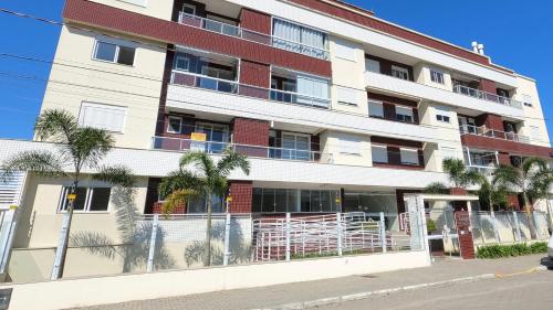 Ap Top Canasvieiras 01 - Apartamento Em Canasvieiras Com Piscina E 2 Garagens - Florianópolis