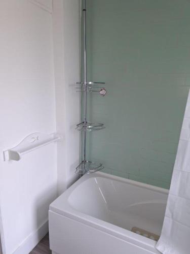 Double Room Near London Seven Kings Train Station - Dagenham