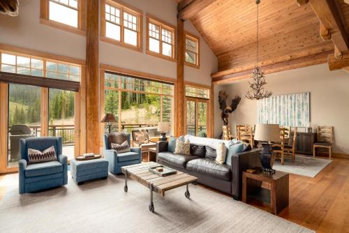 Penthouse 3 - Big Sky, MT