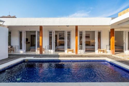 Lumturi House - Centrally Located - Seminyak