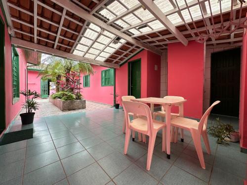 Suites Casa Rosada - Ubatuba