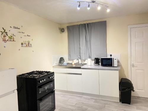 Kisobi Home Bedroom 1 - Kingston upon Hull