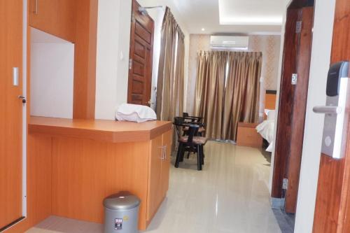 11 Best Hotels in Tongging, Samosir