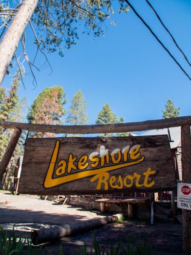 Lakeshore Resort - Yosemite National Park, CA