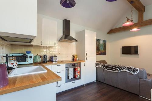 The Stables - 2 Bed With Large Garden And Hot Tub. - Brockenhurst