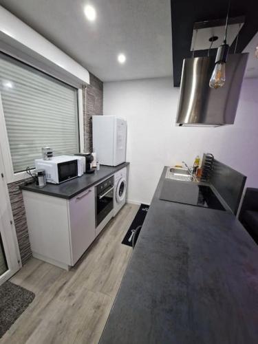 Logement Atypique & Parking Gratuit - Divonne-les-Bains