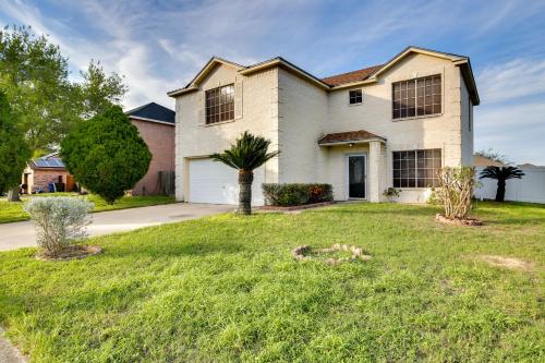 Spacious Mcallen Rental Home With Private Backyard! - McAllen, TX
