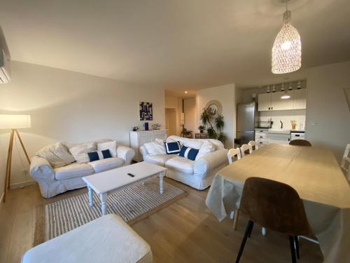 T4 Bord Canal Du Midi, Piscine - Aude