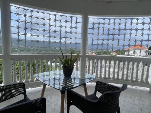 Skyline Suites Sunset Room Home - Montego Bay