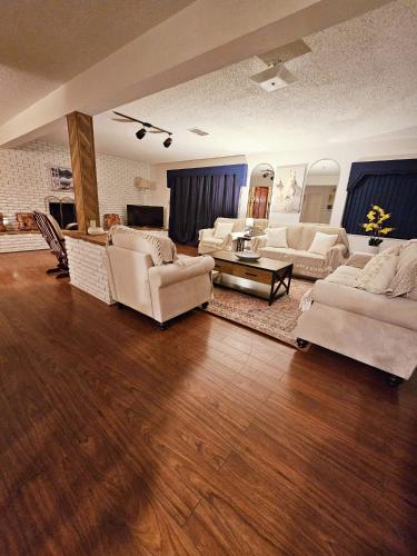 The Farm House - Sanford, FL