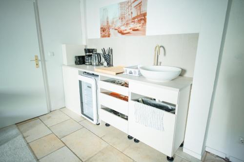 Kingsize Bett, Nahe Stadt Und Alster, Ruhig - Hamburg