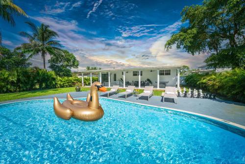New Tropical Oasis Retreat In Miami - North Miami, FL