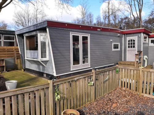 Chalet op 'de Kleine Wielen' 5 minuten van Aquazoo en strand Deals ...