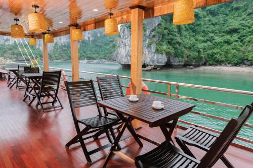 11 Best Hotels in Ben Beo, Cat Ba Island