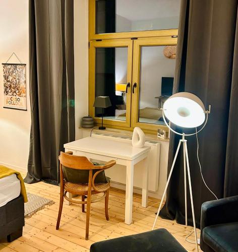 Feelslikehome - Stylische Und Zentrale Altbauwohnung Mit Terrasse&garten - Bochum