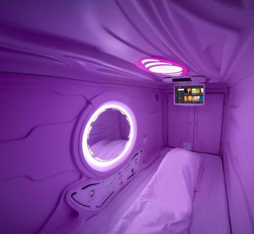From $14 - Japanese Style POD Hotel - NAPTAPGO - 1m EC Metro, Wifi ...