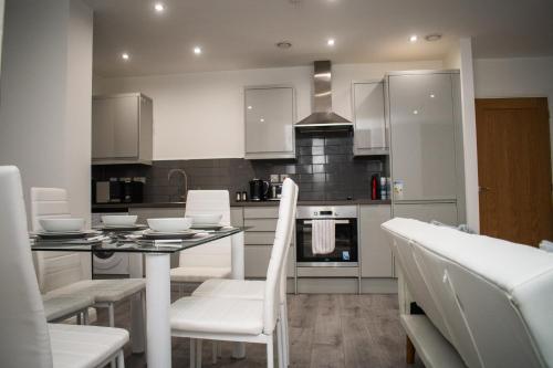 Exquisite 2-bedroom City Centre Haven - Leicester's Premier Urban Retreat - Leicester