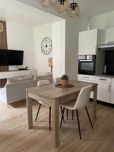 Charmant Appartement Avec Terrasse Et Parking - Centre Ville - Chartres