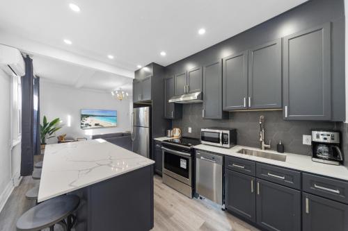 Modern And Cozy 4 Bedrooms Sleep 12 - Québec