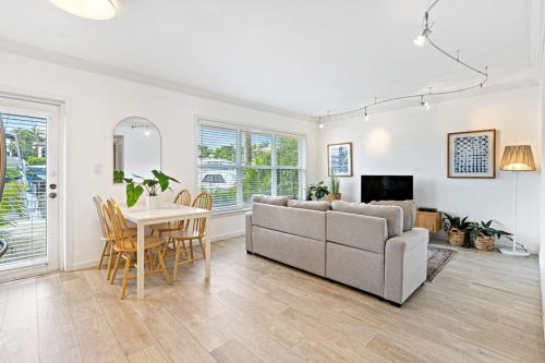 Las Olas Blvd Waterfront Apt - Fort Lauderdale