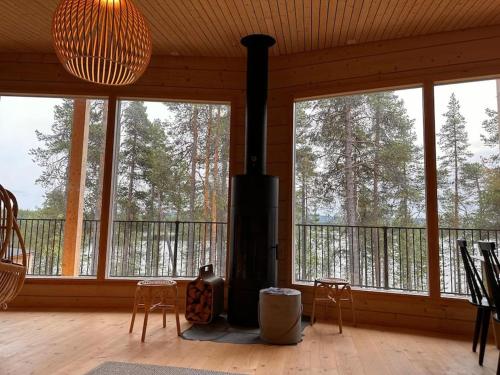 Uusi Hirsimokki 7 Henkilolle - Inari
