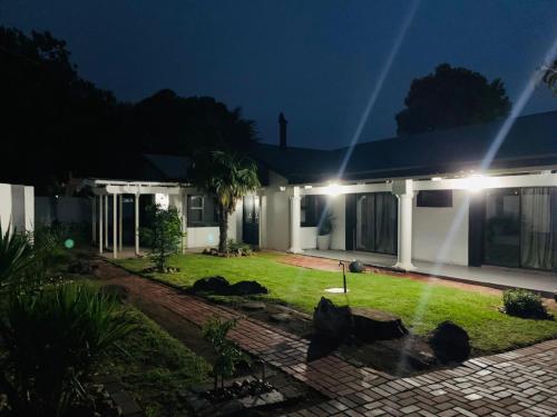 Tnb Guesthouse - Middelburg