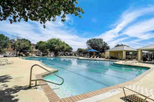 “Casa Linda” Relaxing Stay In A Friendly Community - San Antonio