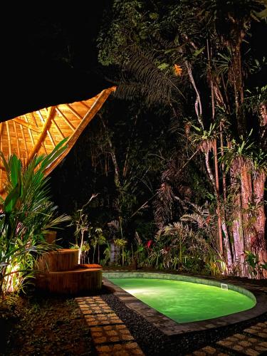 Bamboo House - Ecobreeze - Sidemen