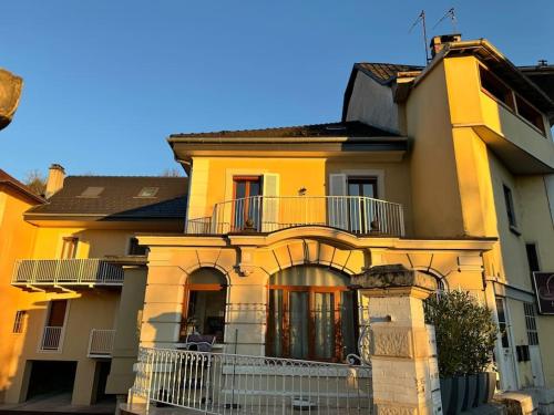Belle Etoile Et Son Garage Prive - Albertville